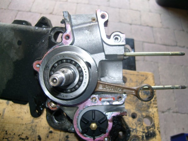 How to: Tune, port and rebuild a Piaggio engine to Mid-Race spec ...