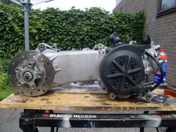 How to: Tune, port and rebuild a Piaggio engine to Mid-Race spec ...